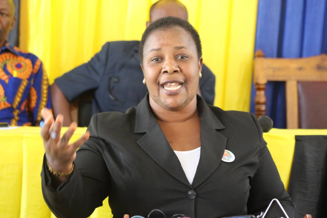 DC Bulimba watumishi wa Umma Biharamulo zingatieni Mikataba. - Radio Kwizera